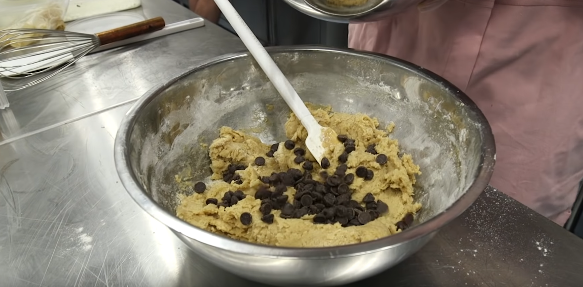 Eating Raw Cookie Dough is Tempting, But... | Health And Medicine