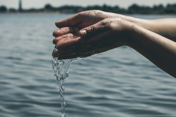 Can This Technology Produce Water Out of Air? | Technology