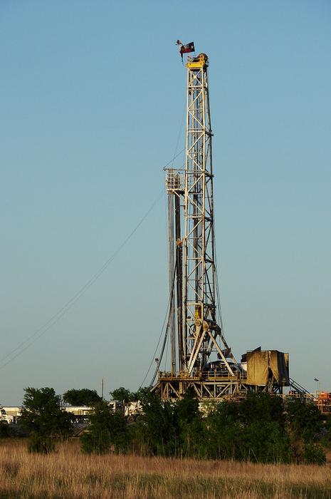 New Study Unveils Link Between Fracking and Small Earthquakes | Earth ...