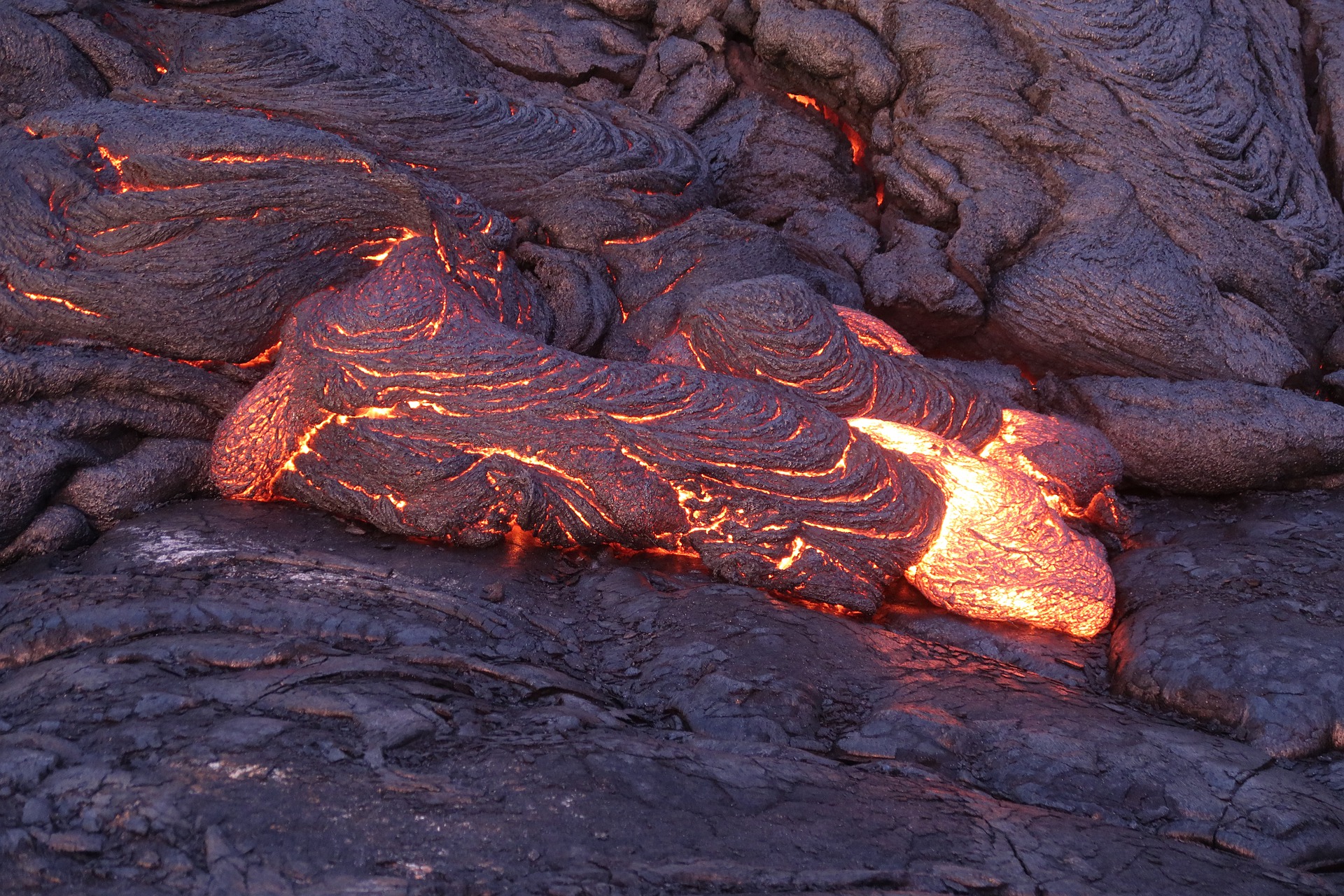 Fire Retardant Coating Inspired by Molten Lava | Chemistry And Physics