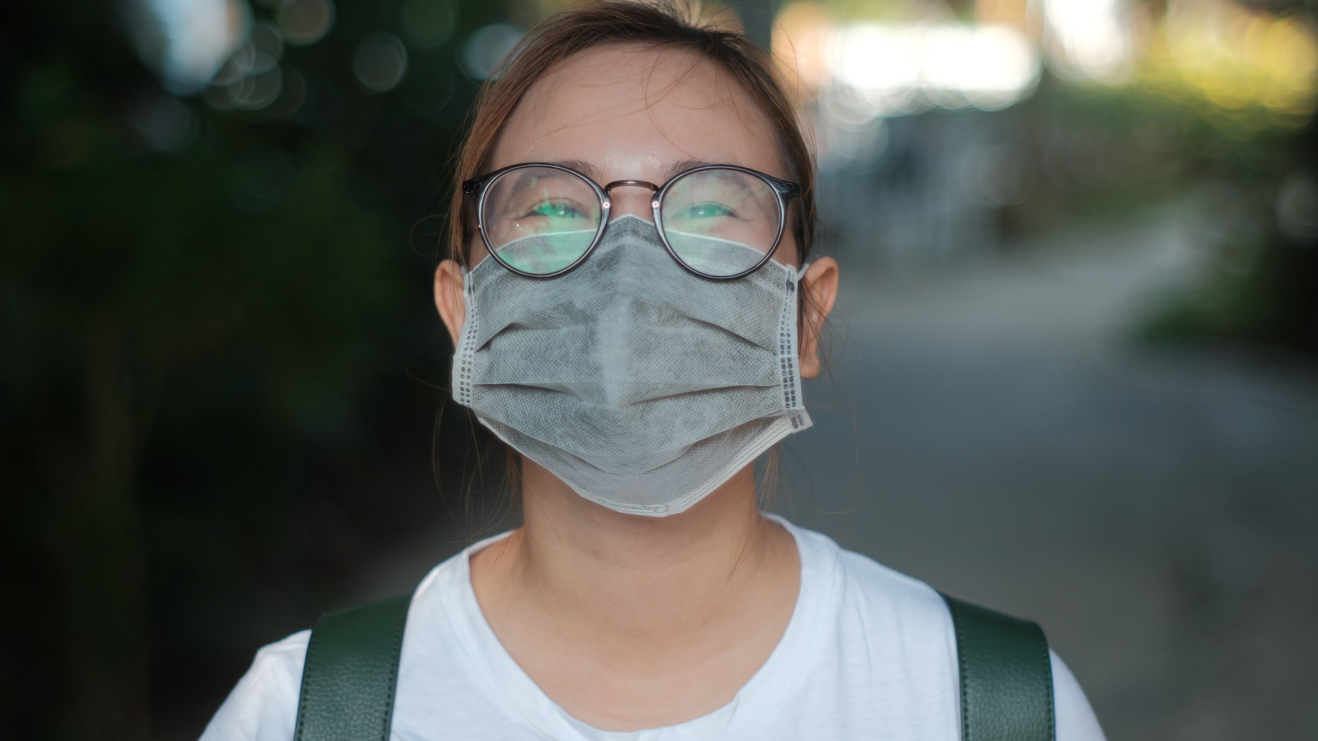 The Art of the Smize: Study Shows Eyes are More Active in Smiling ...