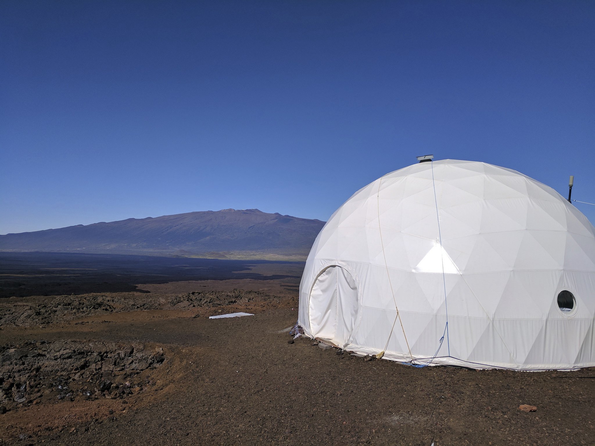 Test Subjects Emerge From NASA's Hawaii-Based Mars-Like Habitat After 8 ...