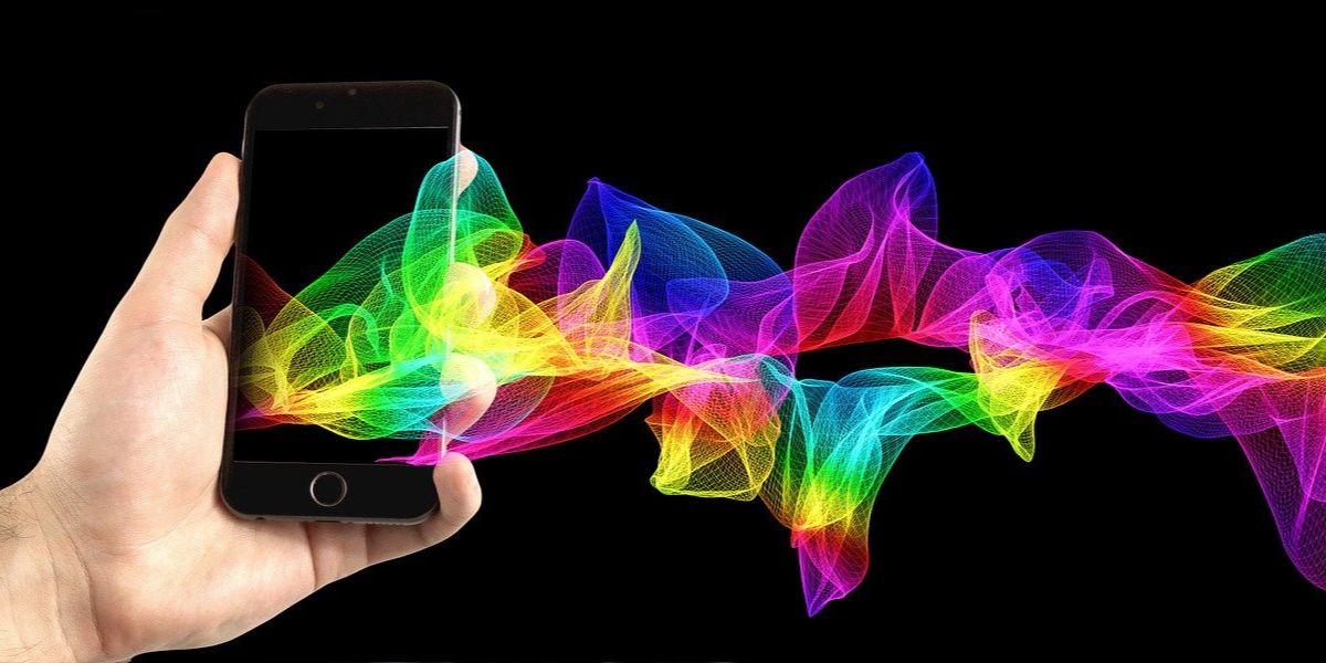 Increased Screen Time Before Bed Linked To Poor Sleep Quality