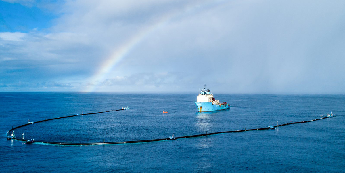 Floating Plastic Clean up Device Back at Sea | Earth And The Environment