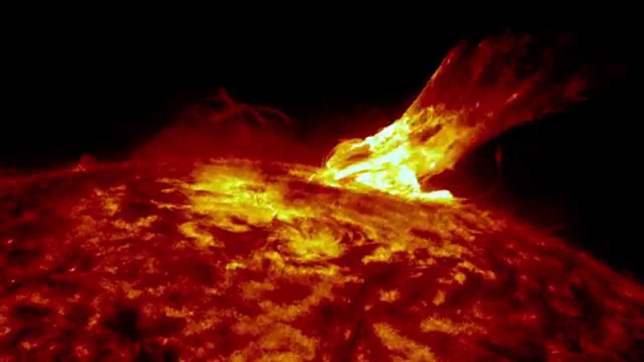 Amazing eruption on the Sun's Surface Captured on Video | Videos